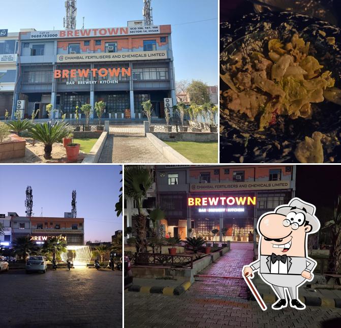 BREWTOWN - Bar / Brewery / Kitchen/family restaurant, Hisar ...