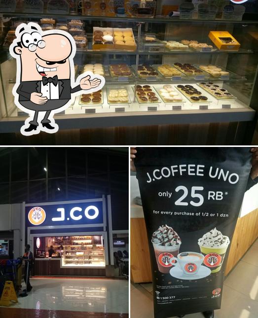 JCO Donuts Terminal 1C, Tangerang - Restaurant reviews