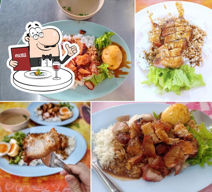 Khao Mu Daeng Aphi Chat restaurant, Hat Yai - Restaurant reviews