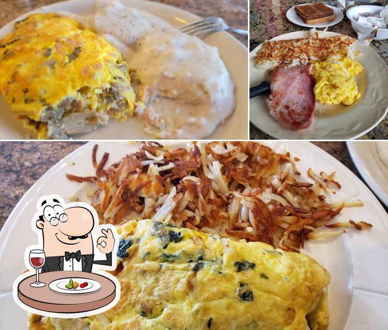 Cozy Table, Bloomington - Restaurant menu, prices and reviews