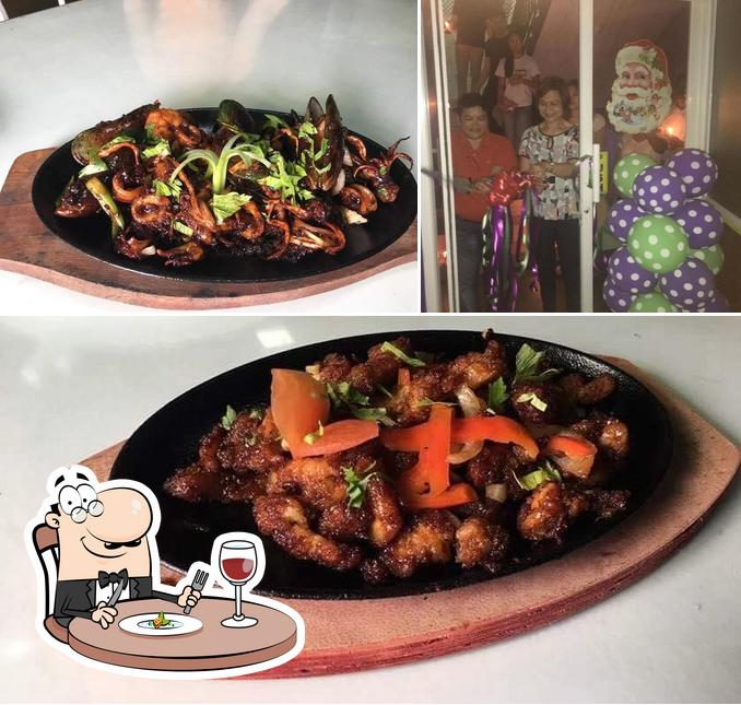 Razon's & Flavour Mix Resto restaurant, Mariveles