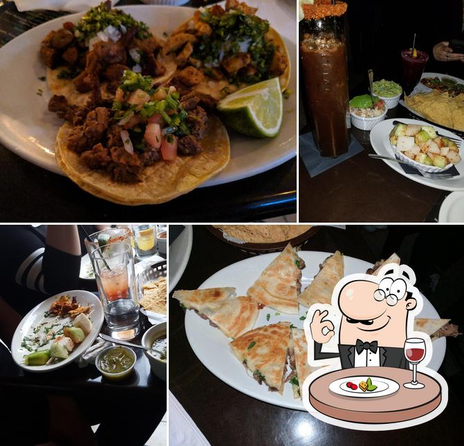 Del Toro, Chicago, Halsted - Restaurant menu, prices and reviews