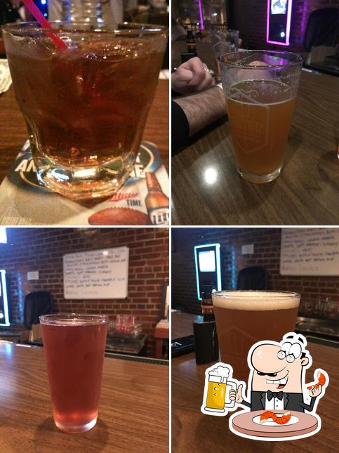 Peephole Bar & Grill, Evansville - Restaurant menu, prices and reviews