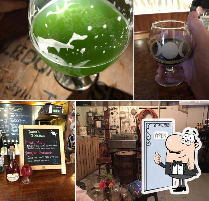 Four Quarters Brewing in Winooski - Restaurant menu and reviews