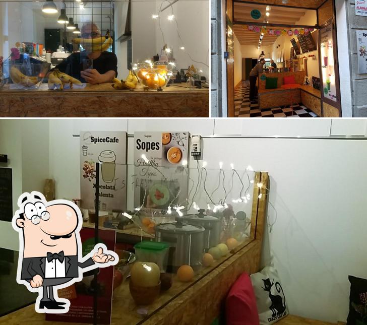 Moozen Smoothies in Barcelona - Restaurant reviews