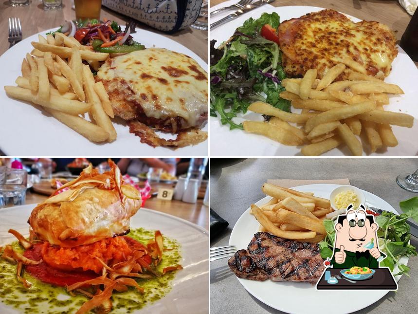Castello's Croydon Hotel, 47 Maroondah Hwy in Croydon - Restaurant menu ...
