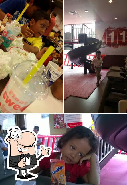 KFC Bangkong, Semarang, Jl. MT. Haryono - Restaurant reviews