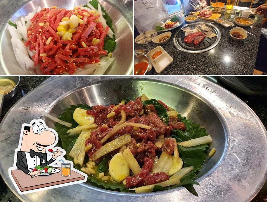 Hobak Sikdang, Yaksu Head store restaurant, Seoul, 154 Dasan-ro ...