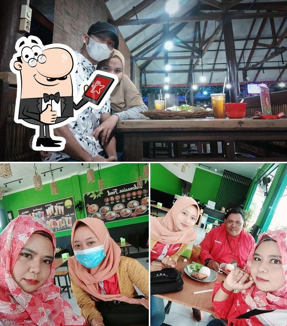 Restoran Alam Sari, Tuparev Karawang Barat Indonesia, Karawang - Menú ...