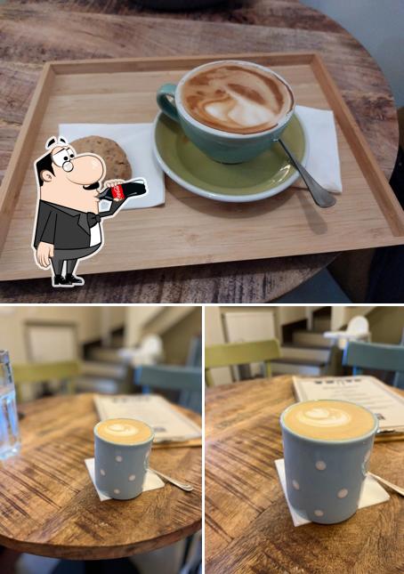 Pagony Café - Dió pub & bar, Budapest - Restaurant reviews