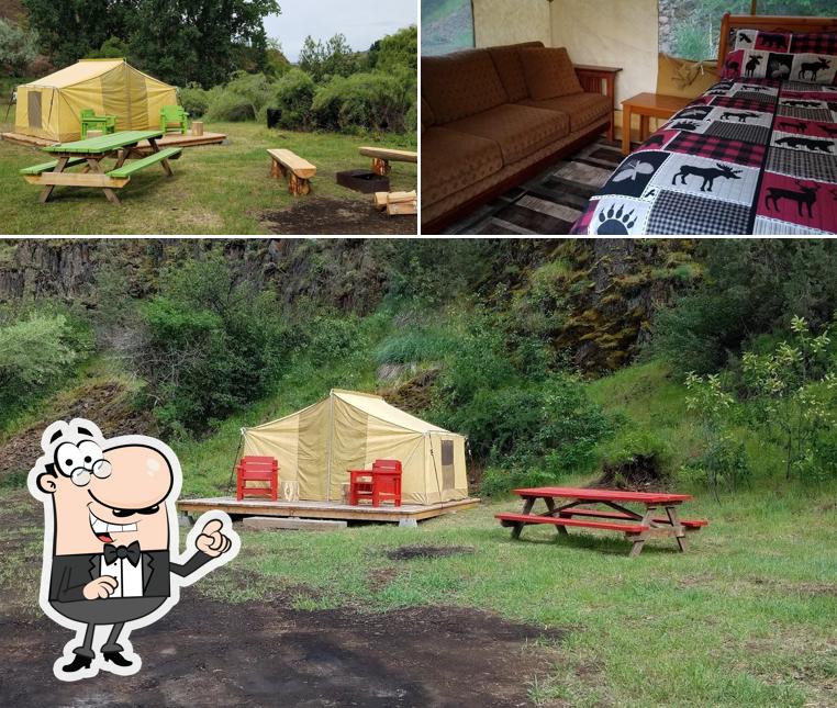 Service Creek Stage Stop, 38686 OR-19 in USA - Restaurant reviews