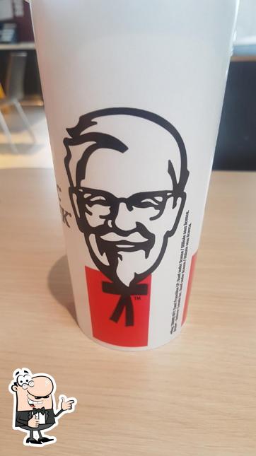 KFC, 1428 Upper James St in Hamilton - Restaurant menu and reviews