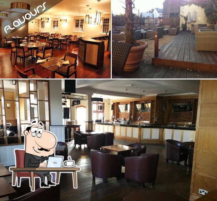 The Reks - Lounge Bar Restaurant in Barnet - Restaurant menu and reviews