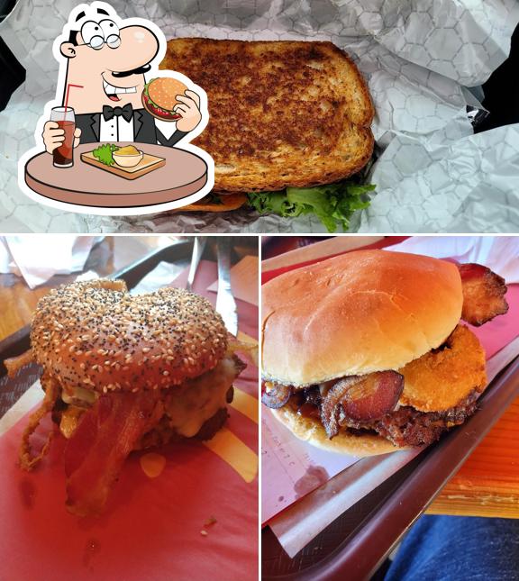Hi-Pointe Drive-In Kirkwood, Kirkwood - Restaurant menu, prices and reviews