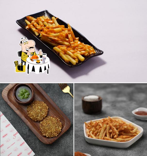 MMV Mumbaiya Misal and Vadapav Mansa, Mansa - Restaurant menu and reviews