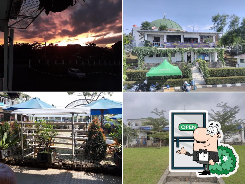 Rooftop Cafe & Coffee - IPSC Sentul, Индонезия - Restaurant reviews