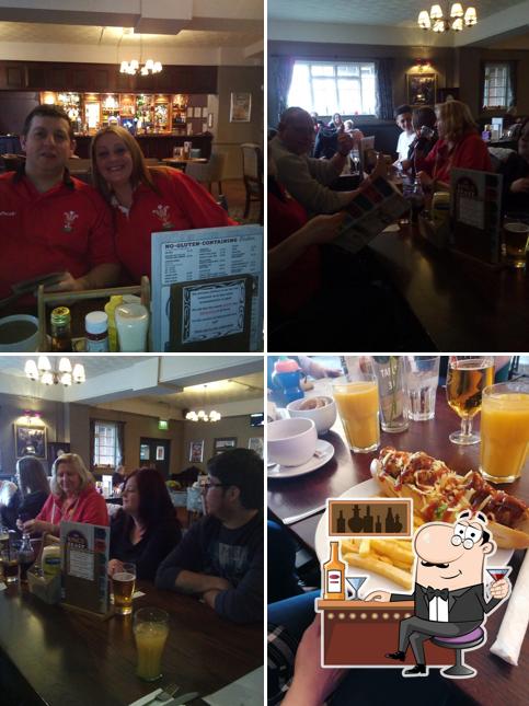 Hunters Lodge, Bridgend - Restaurant menu, prices and reviews