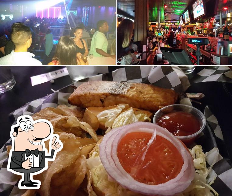 Vera Bar & Grill in Cherry Hill - Restaurant menu and reviews