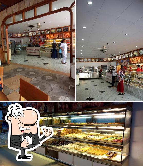 Happy Resto restaurant, Tanjung Pandan - Restaurant reviews