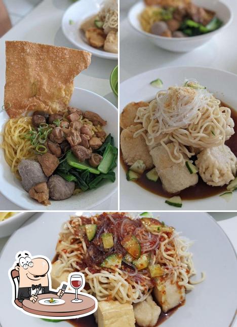 Famili Ria, Surrey Hills - Restaurant menu, prices and reviews