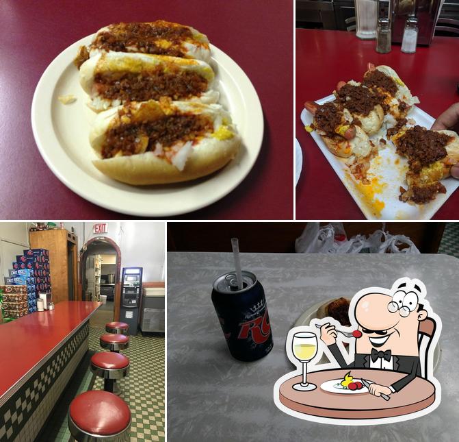 Famous Lunch in Troy - Restaurant menu and reviews