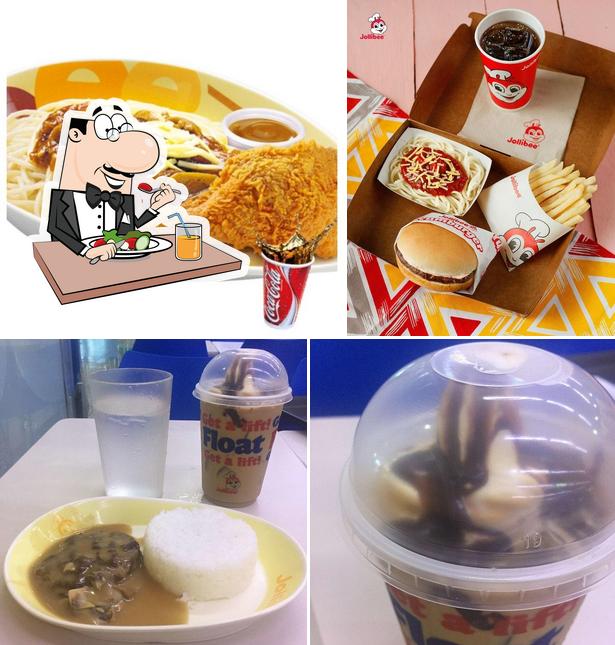 Jollibee restaurant, Quezon City, Ever Gotesco Commonwealth ...