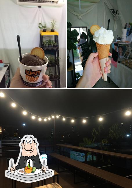 Sunset Gelato กระโจม, Khon Kaen - Opiniones del restaurante