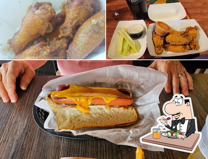 Gatorz Bar and Grill, Port Charlotte - Restaurant menu, prices and reviews