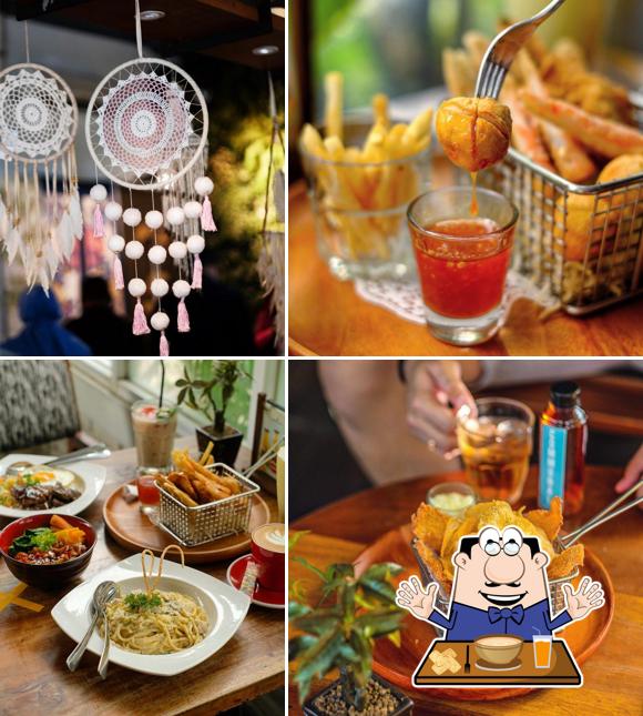 Communal Coffee & Eatery, Surabaya - Restaurant menu, prices and reviews