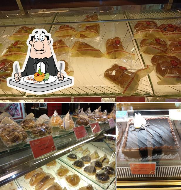 Holland Bakery, Malang, Jl. Zainul Arifin No.46-48 - Restaurant reviews