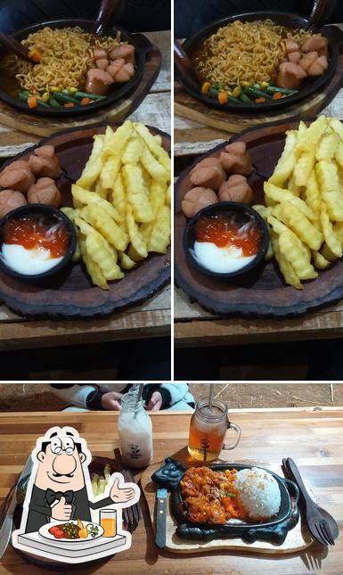 Kandang Susu Bandung restaurant, Bandung, Jl. Sukamenak No.29 ...