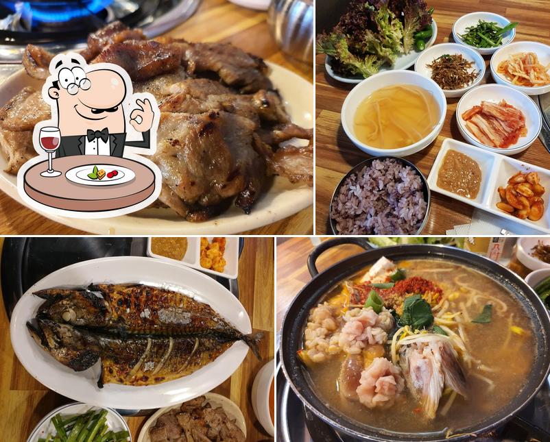 Yeonnam-dong pork roasted alum restaurant, Seoul - Restaurant reviews