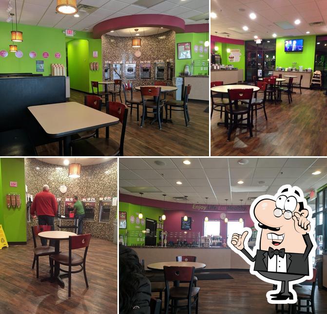 YoFresh Yogurt Cafe in Oak Creek - Restaurant menu and reviews