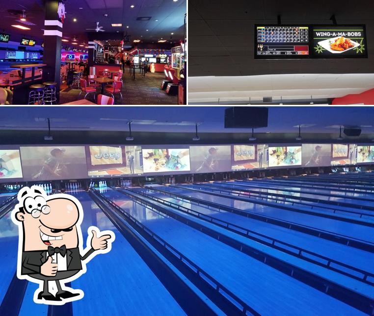 Bowlero Queens in New York City - Restaurant menu and reviews