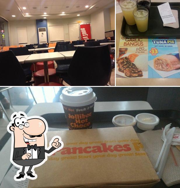 Jollibee Pulilan Junction restaurant, Pulilan, H-way - Restaurant reviews