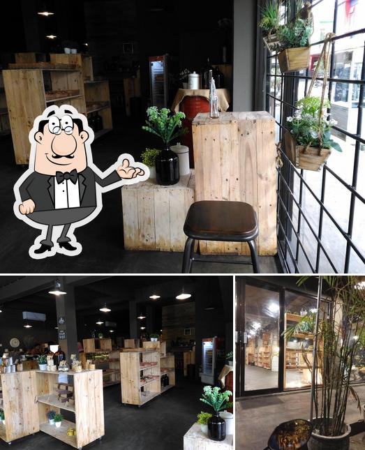 Kampoeng Roti, Malang, 2M94+M8Q - Restaurant reviews