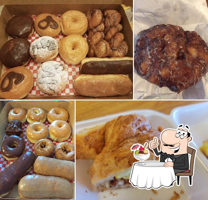 Sweethearts Gourmet Donuts in New River - Restaurant menu and reviews