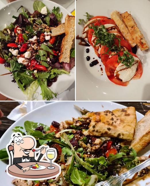 Augusto´s Pizzeria Artesanal, Tijuana - Restaurant menu and reviews