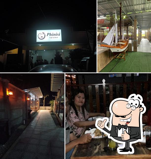 Phinisi Cafe & Resto, Kroya - Restaurant reviews