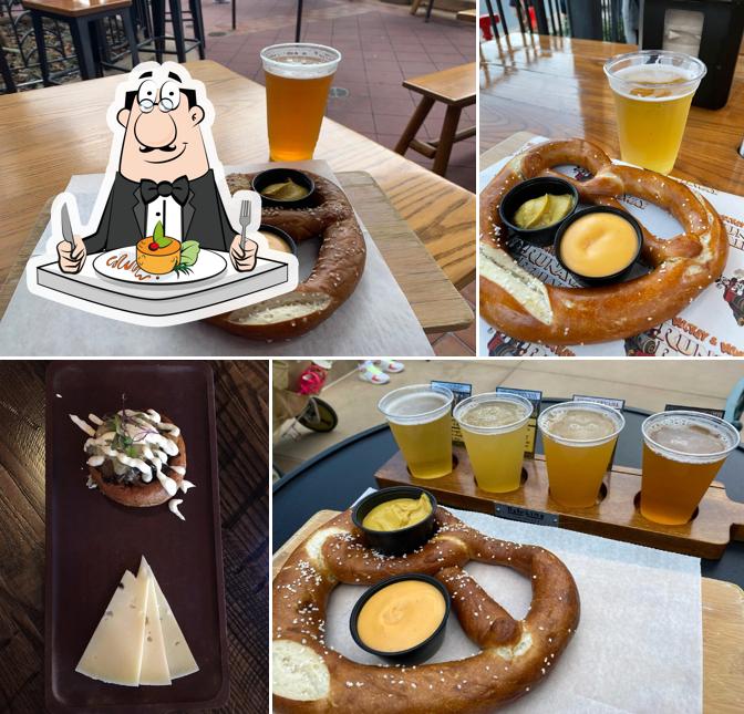 BaseLine Tap House, Lake Buena Vista - Restaurant menu, prices and reviews