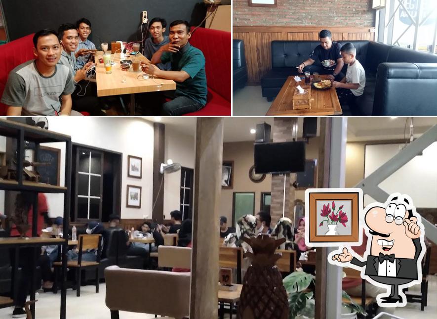 Coffee 21 cafe, Watampone - Restaurant reviews