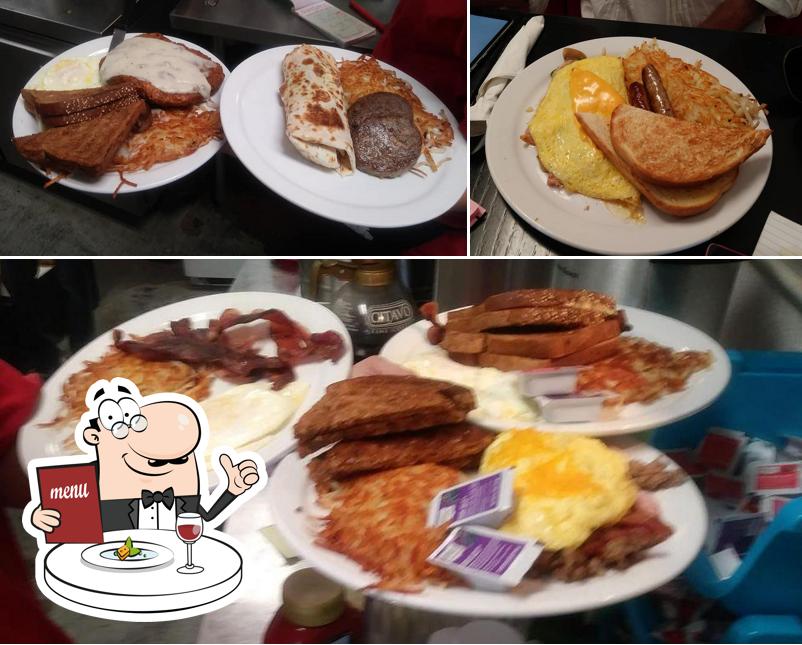Donna's Diner, 207 E 2nd St in Eldon - Restaurant menu and reviews