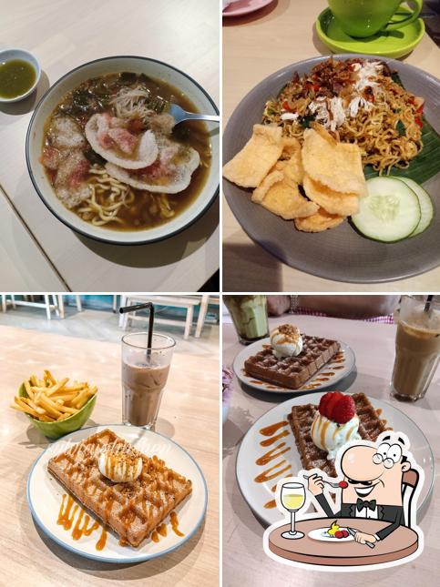 Links Cafe, Medan - Restaurant menu, prices and reviews
