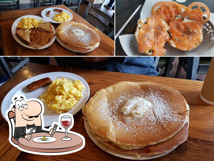 The Nosh Cafe in Phoenix - Restaurant menu and reviews
