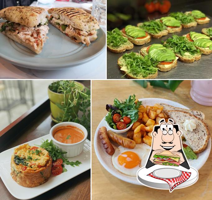 Echo Cafe & Brunch, North Vancouver - Restaurant menu, prices and reviews