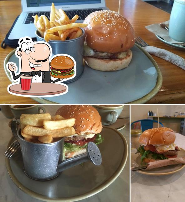 Ambers Cafe & Restaurant in Dapto - Restaurant menu and reviews