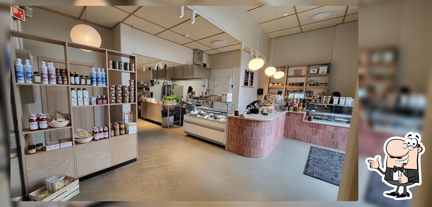Frysja Delikatesser & Vinbar, Oslo - Restaurant menu, prices and reviews