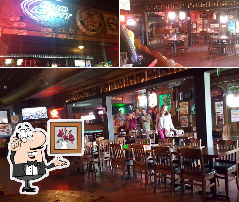 Rollin Log Tavern in Issaquah - Restaurant menu and reviews