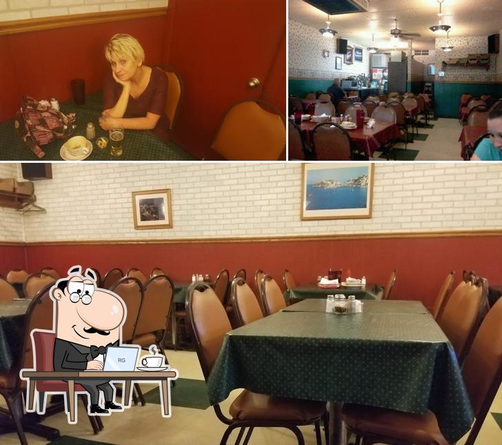 Detroit Beach Pizzeria, Monroe - Restaurant menu, prices and reviews