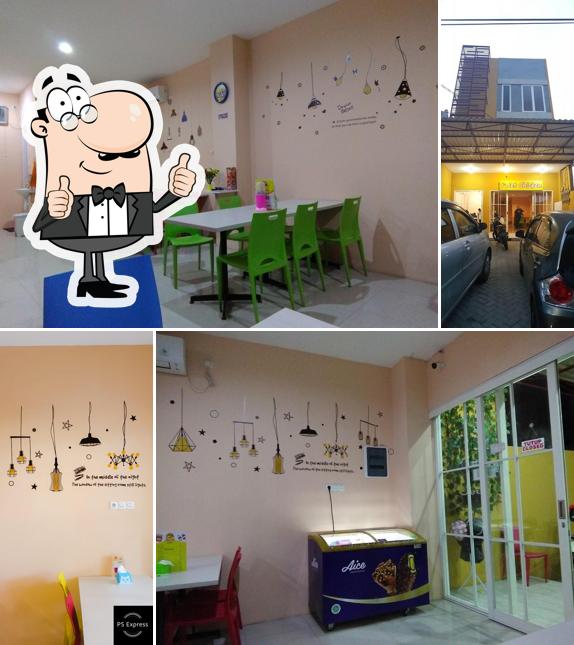 Jet Chicken restaurant, Surabaya - Restaurant reviews